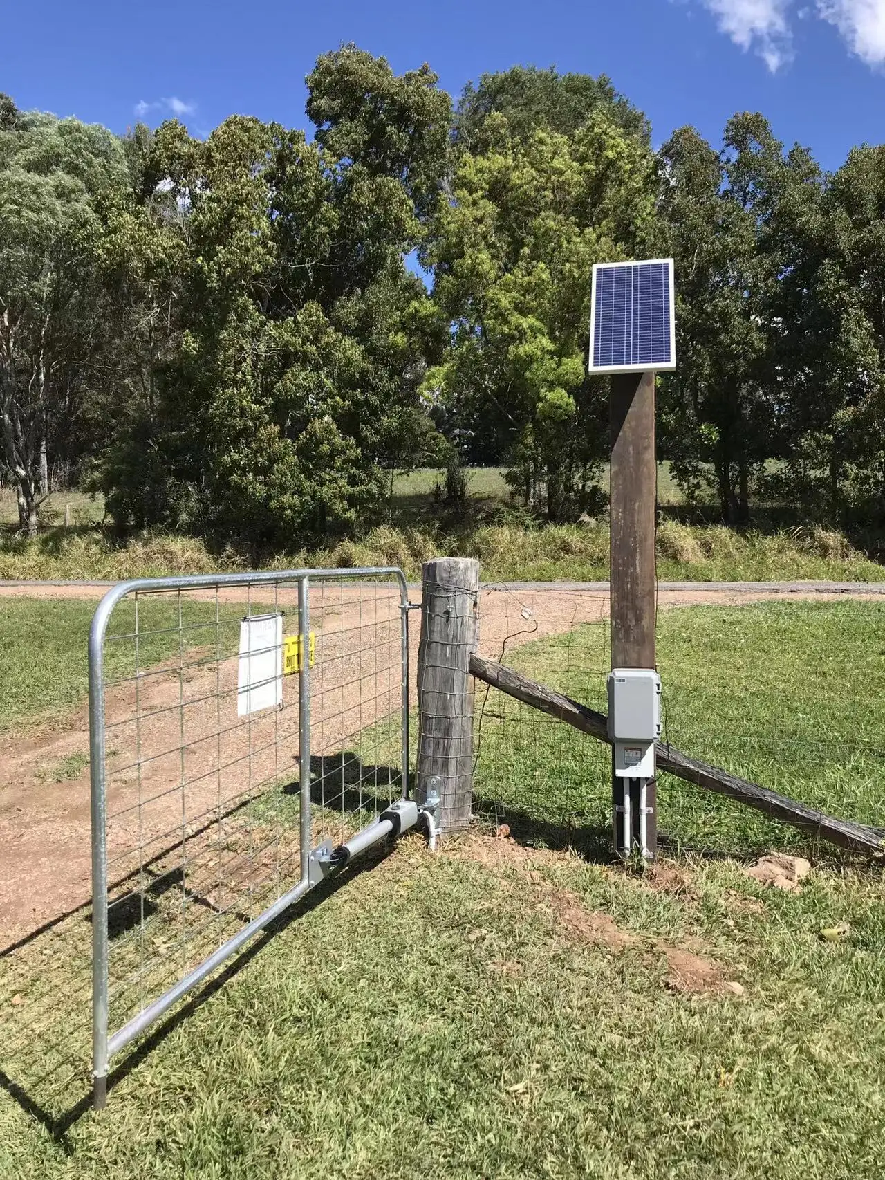 350KG DIY Double Solar Swing Gate Opener - Easy & Reliable