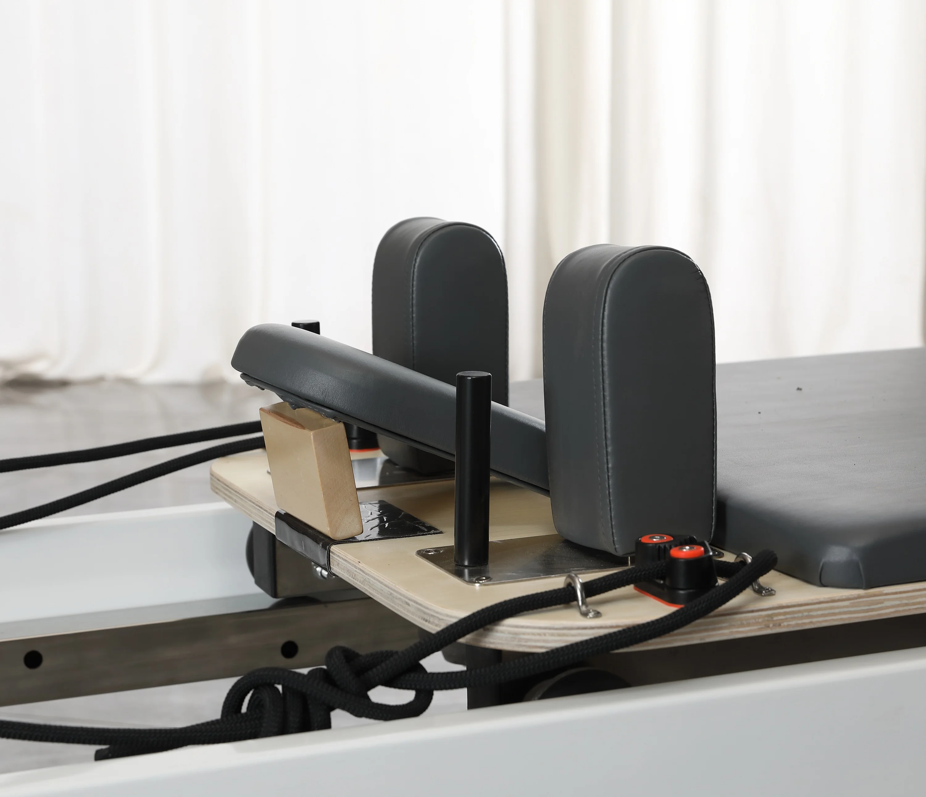 Pilates Reformer Equipment/machine/pilates Reformer Of Gym Equipment ...