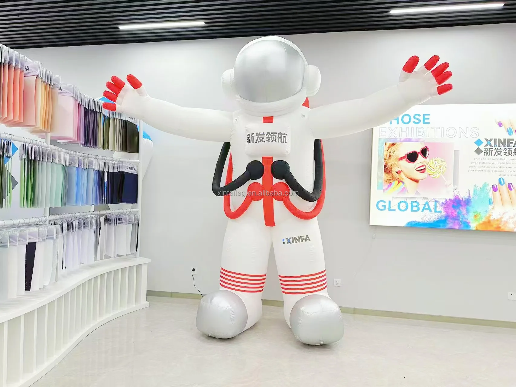 Customized Giant Astronaut Inflatable Advertising Character - Oem