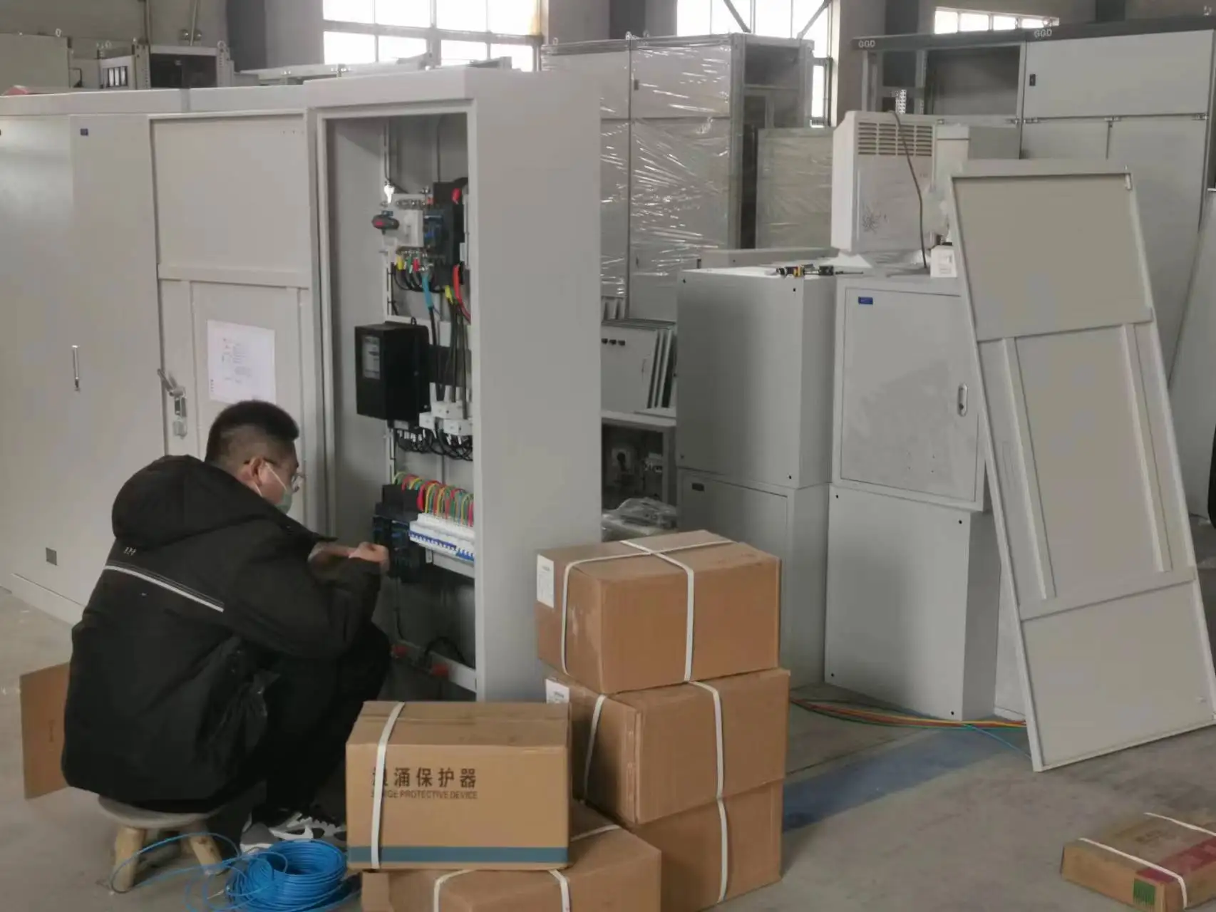 Outdoor Electrical Control Box Custom Fabricated Sheet Metal Enclosures ...