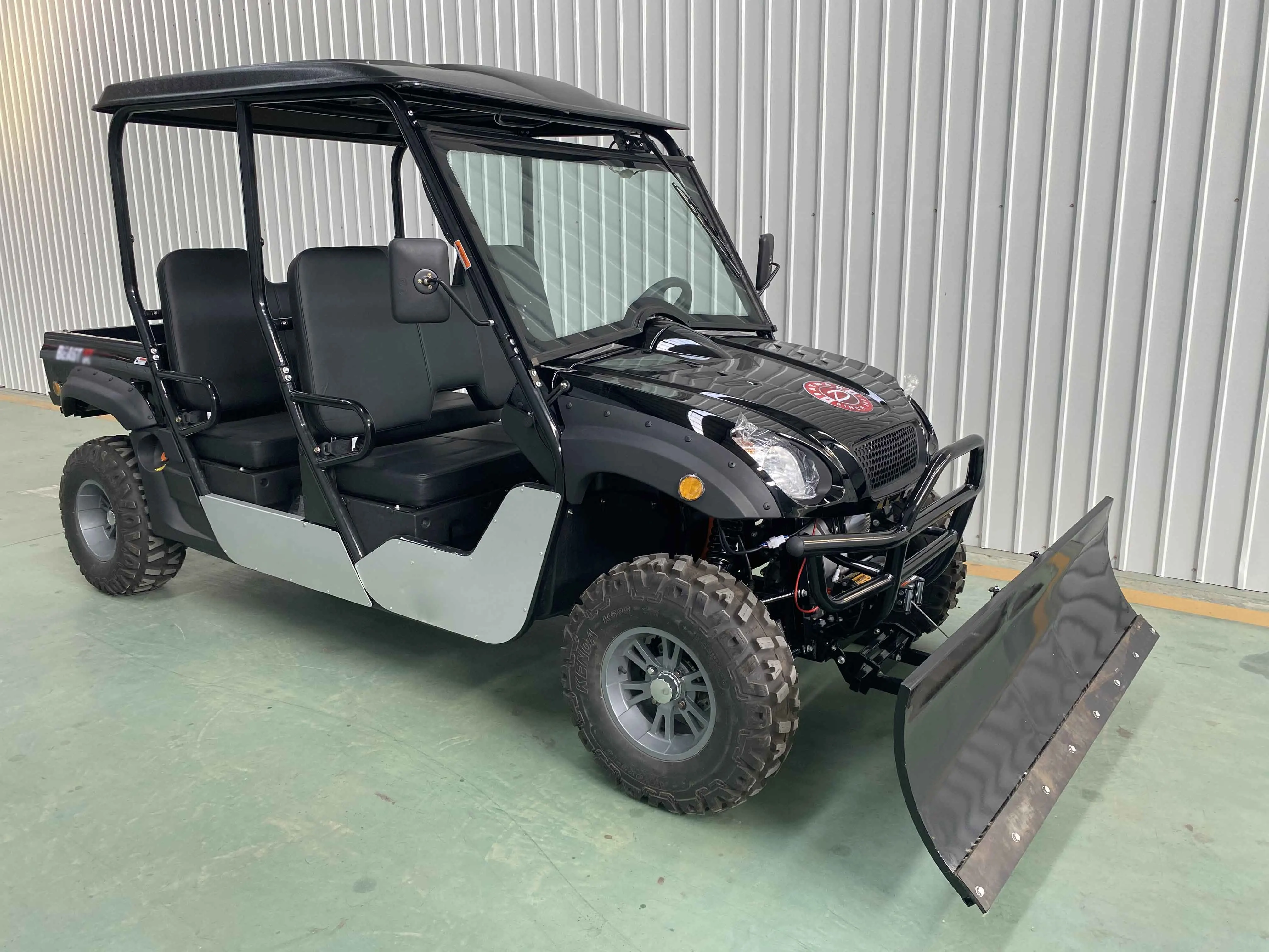 4-Seater Electric Utility Track Vehicle with Automatic Transmission ...