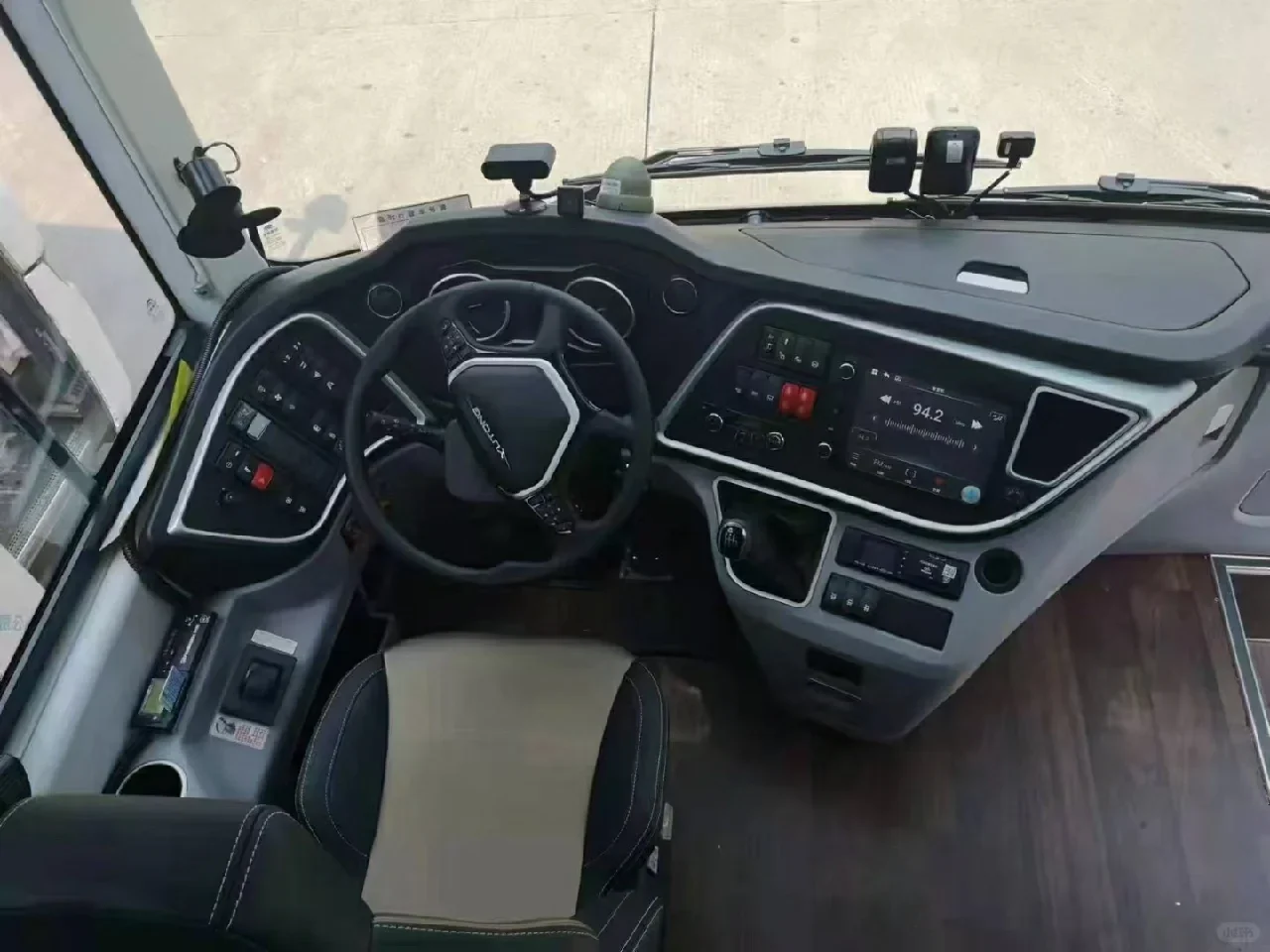 Cheap Prix Used Yutong Bus 50 Seaters Left Hand Drive Buses And Rhd ...