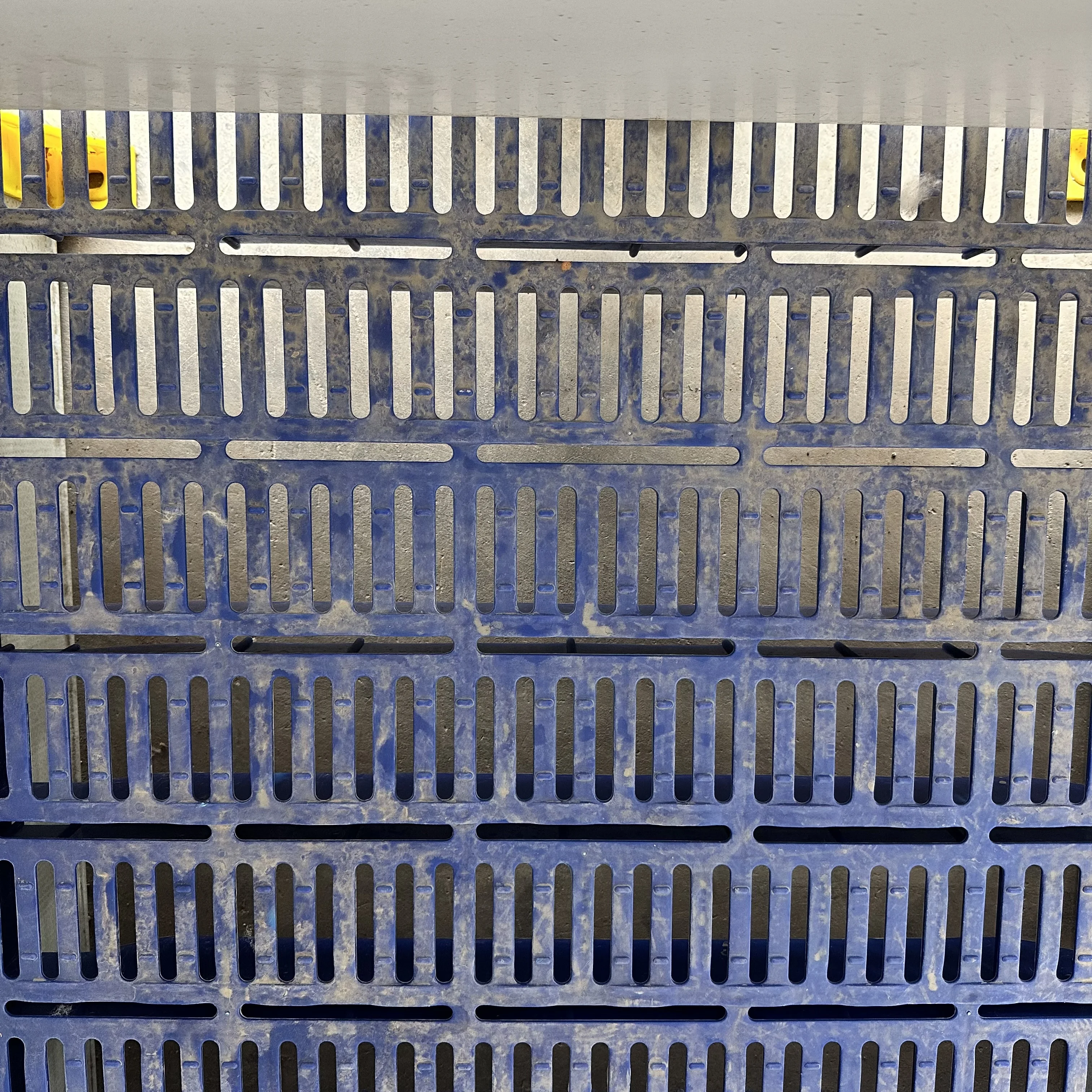 Plastic Floor Matting for Farrowing Crate Slats - Durable & Clean