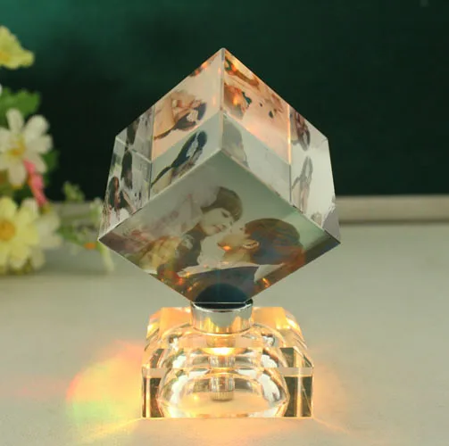 Light up Rotating Glass Crystal Cube Photo Frame MH-F0403