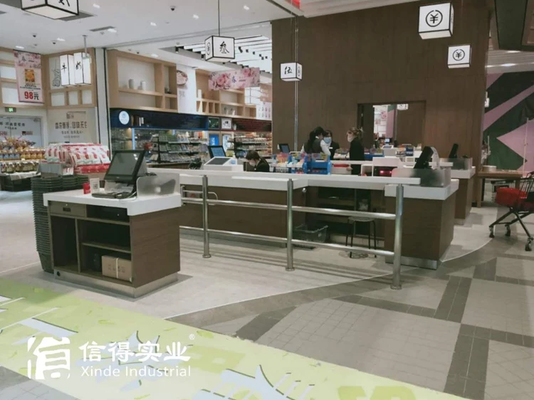 Customized Commercial Steel and Wood Check Grocery Store