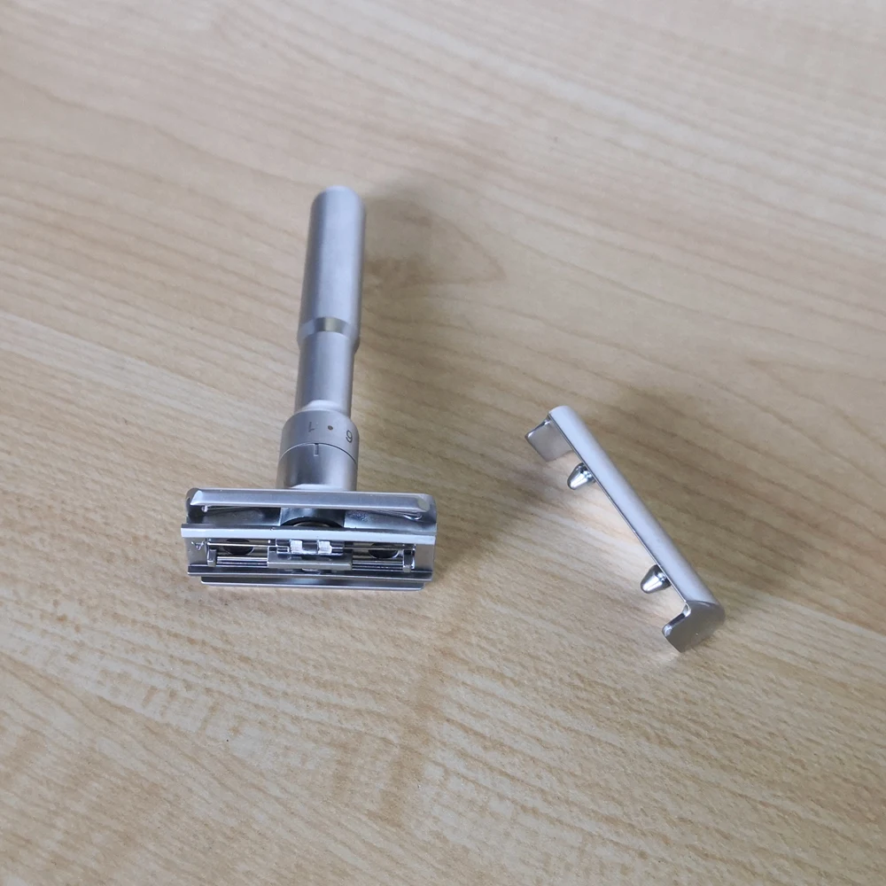 Adjustable Double Edge Safety Razor for Men - Classic Shaving
