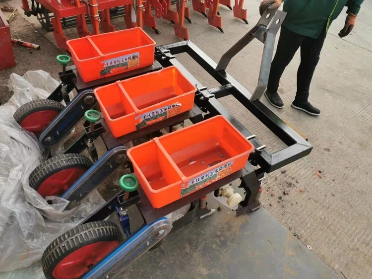 Seeder Onion Planting Machine Farm 2-6 Rows Pneumatic Corn Maize ...