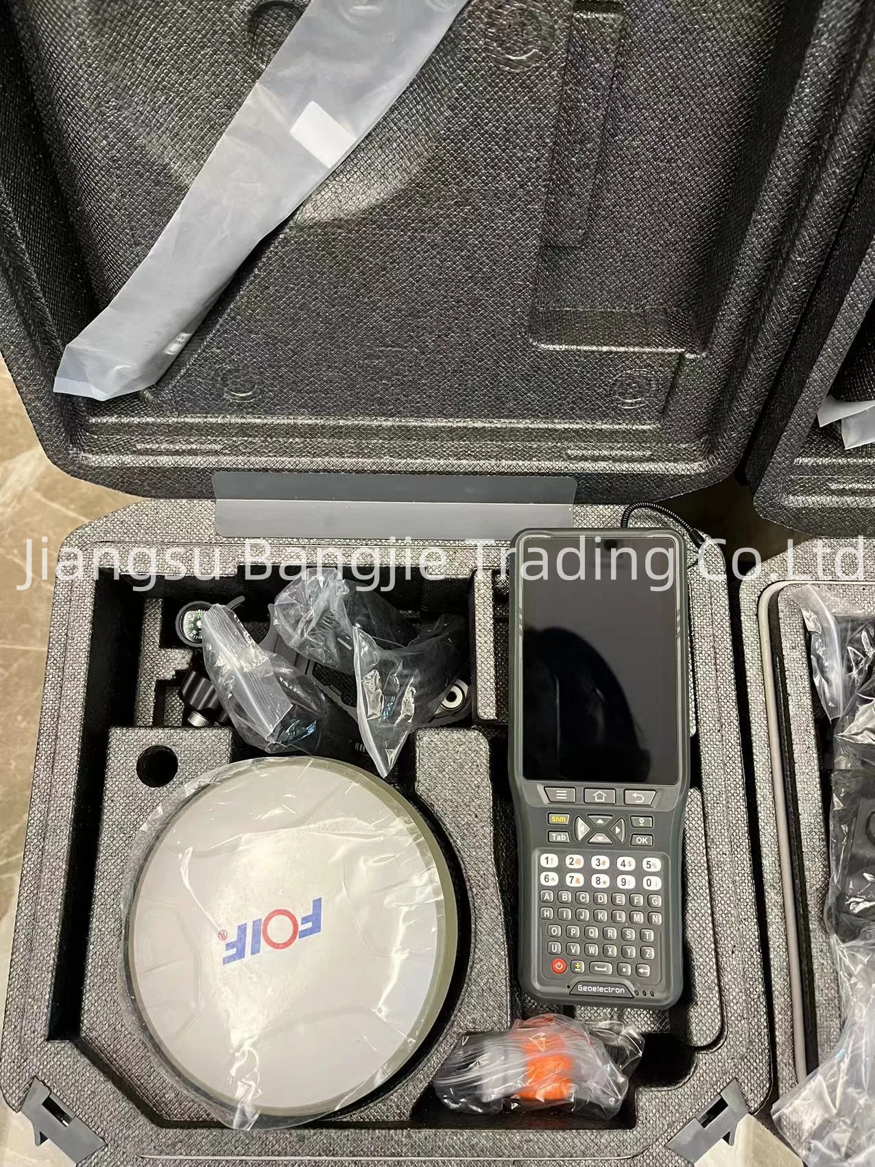 Foif A90 Gps Rtk Receiver With 800 Channels High Precision Landing Surveying Instrument And Best ...