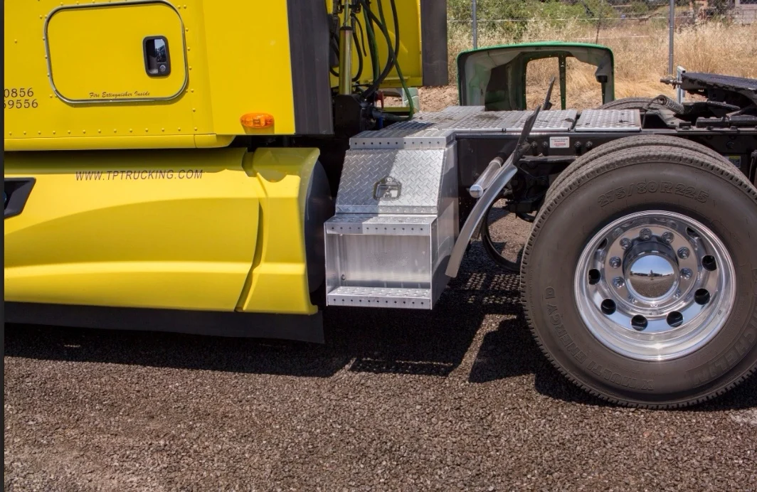 Heavy Duty Aluminum Semi Truck Step Box - 12"wx26"hx27"d