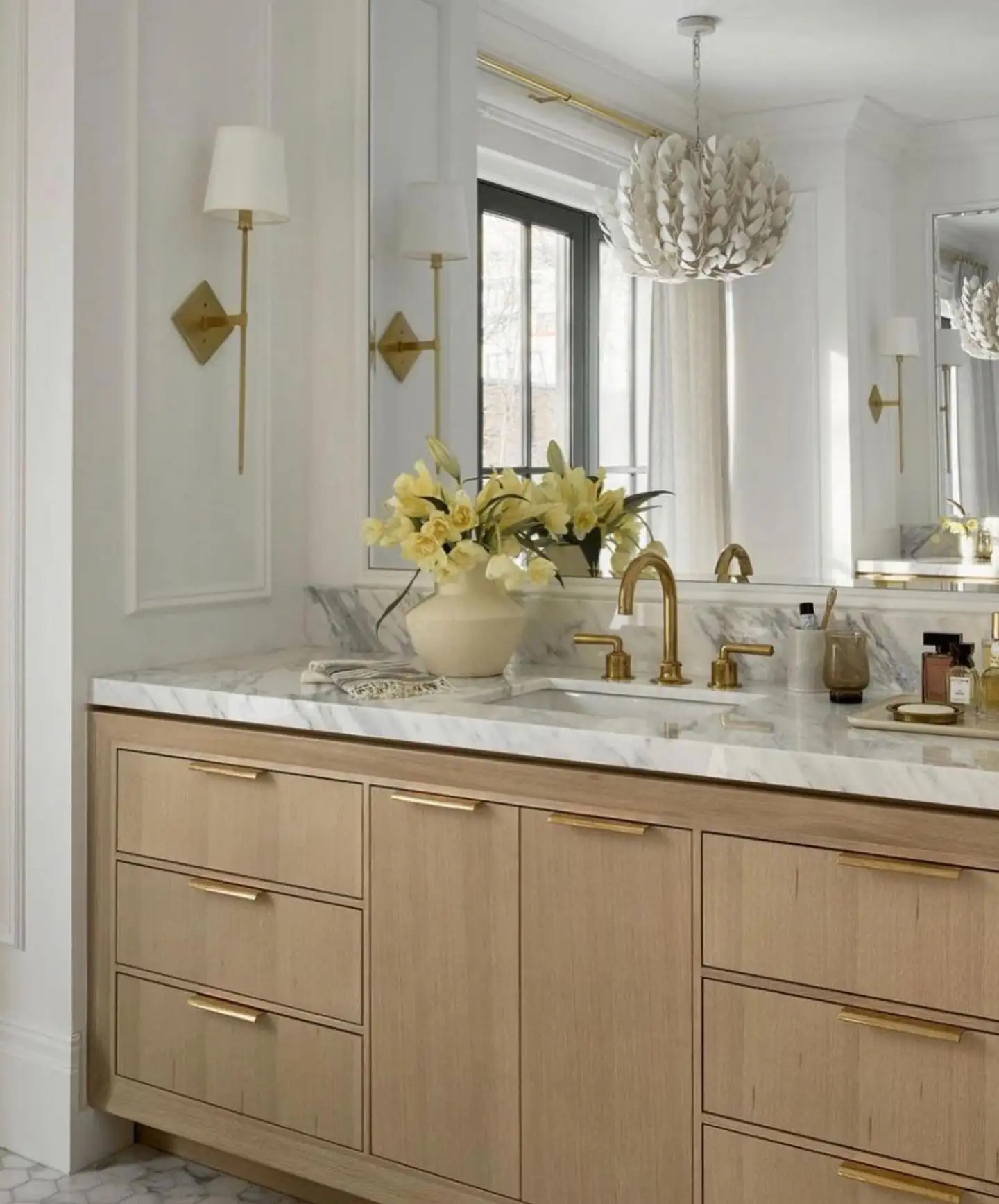 Vermont Mounted Solid Oak Wood Inset Bathroom Vanity With Mirror ...