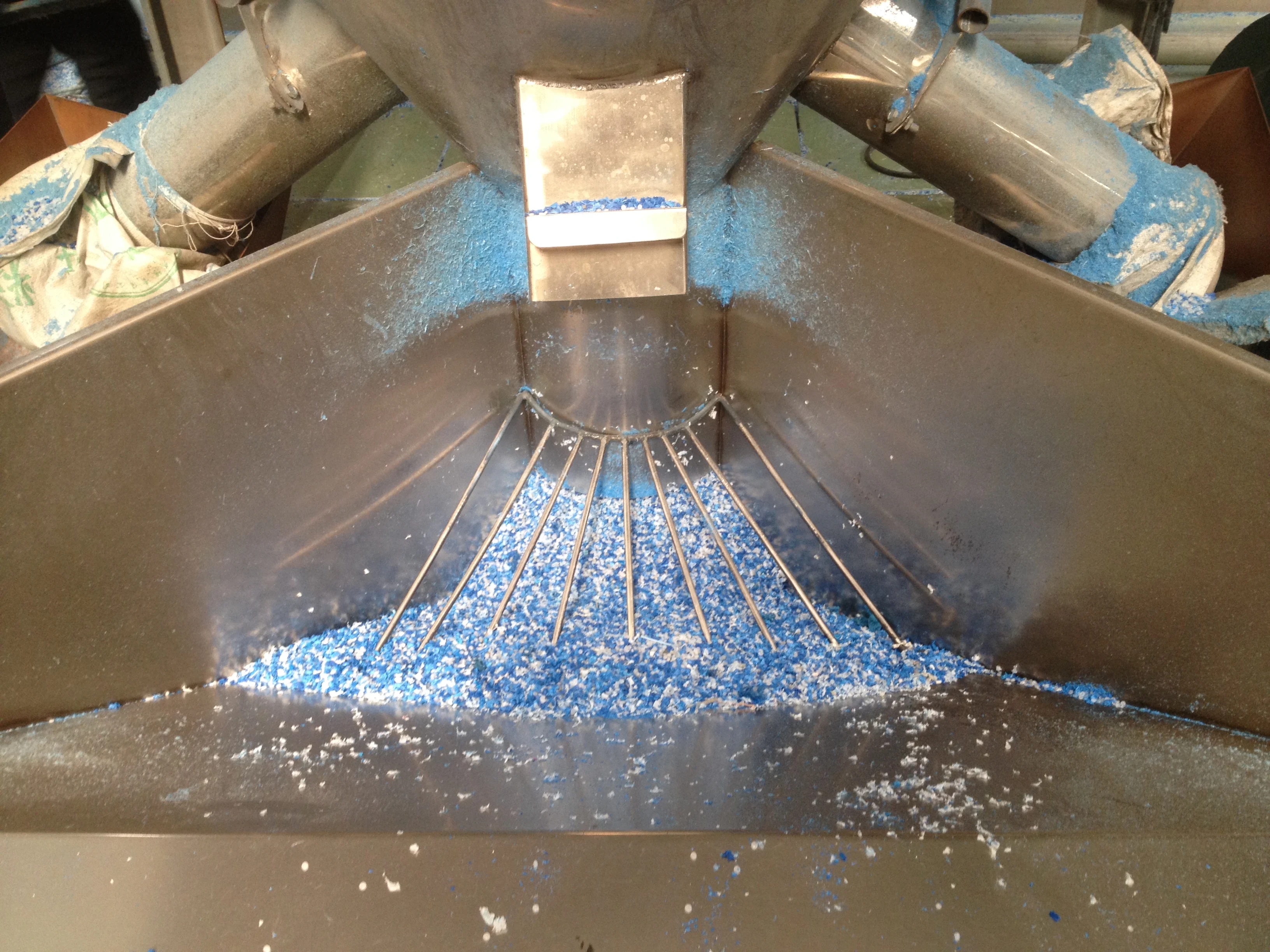 Plastic Raw Material Mixer Machinery Vertical or Horizontal Mixer for ...