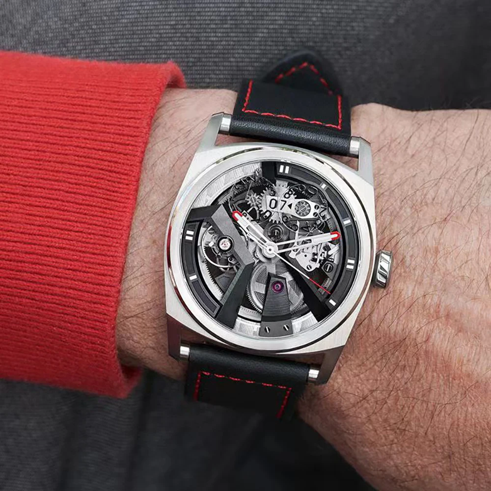 Men's Artist Series Skull Automatic Skeletonized Dial Watch