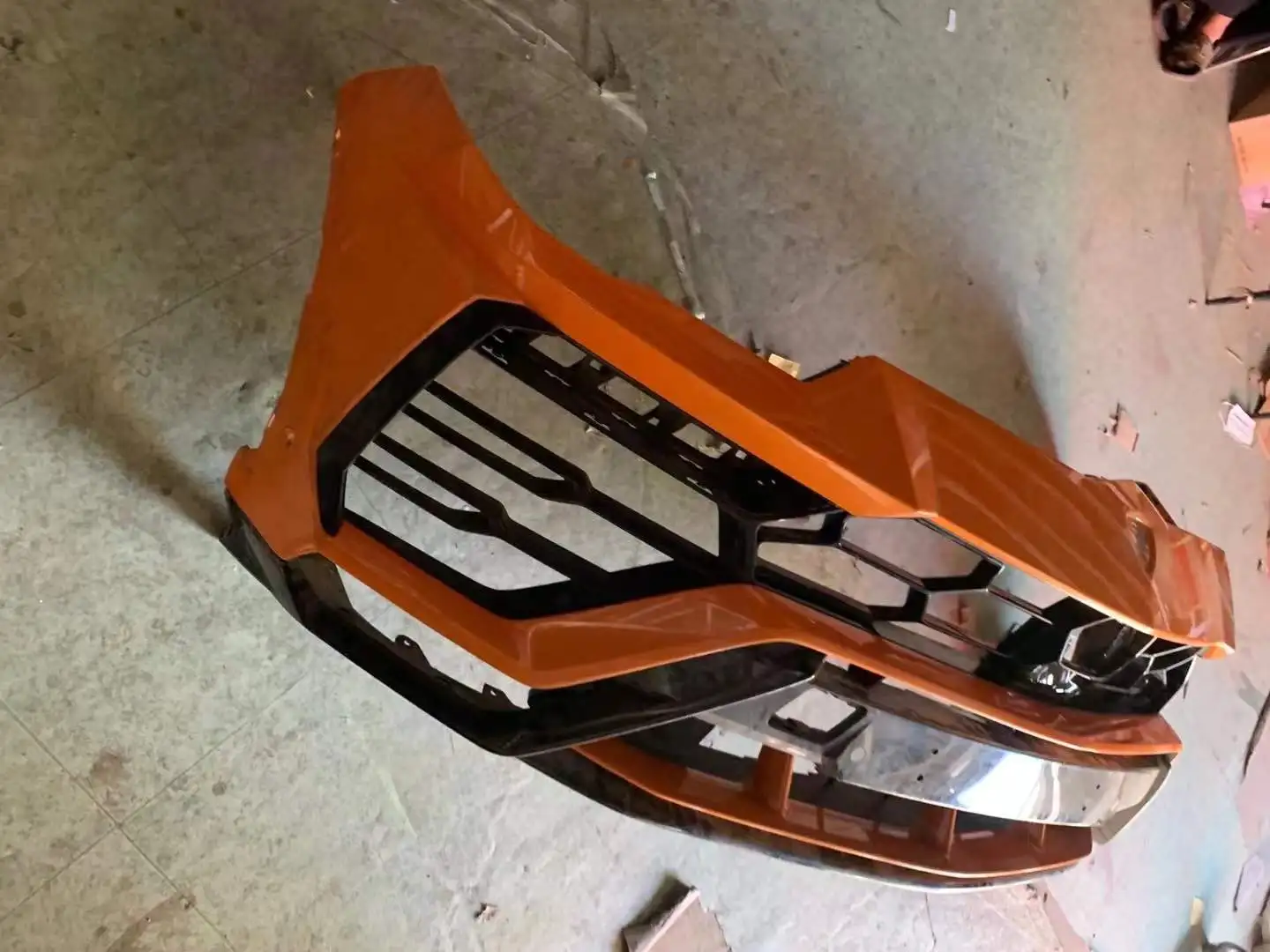 Original Used Front Bumper for Lamborghini URUS - OEM Replacement Parts ...
