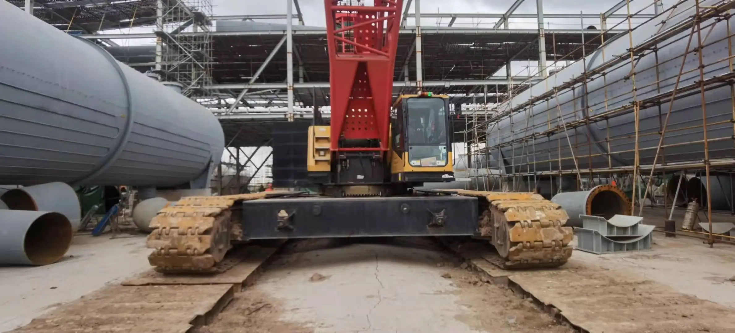 Crane Track Type Crawler Crane Scc2000a With Factory Price Well ...