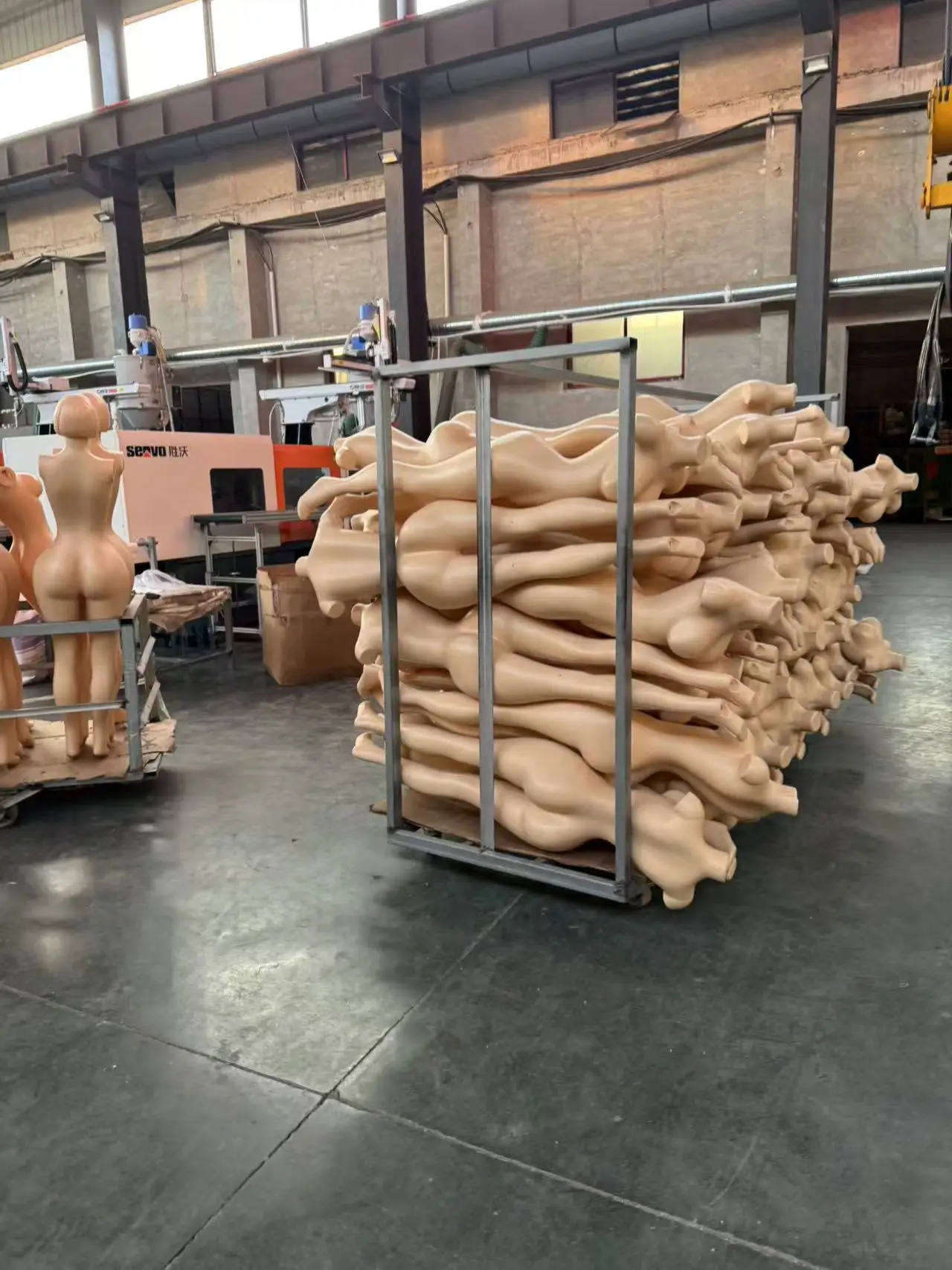 BBL Full-Body Female Torso Leg Mannequin Plus Size Clothing Forms with Plastic Body for Women's ...