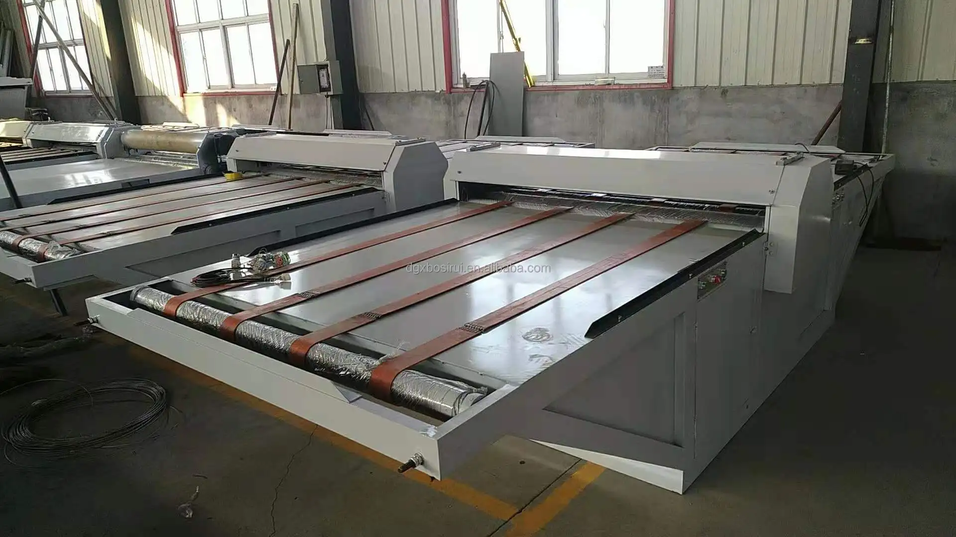 Flatbed Roller Press Die Cutting Machine Corrugated Carton Box Die ...