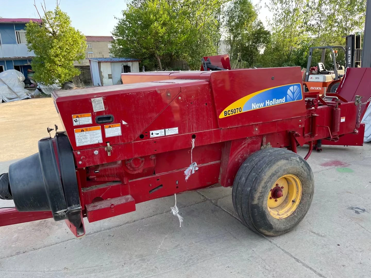 Used/second Hand Farm Hay Square Baler Massey Ferguson 1840 Small Mini ...