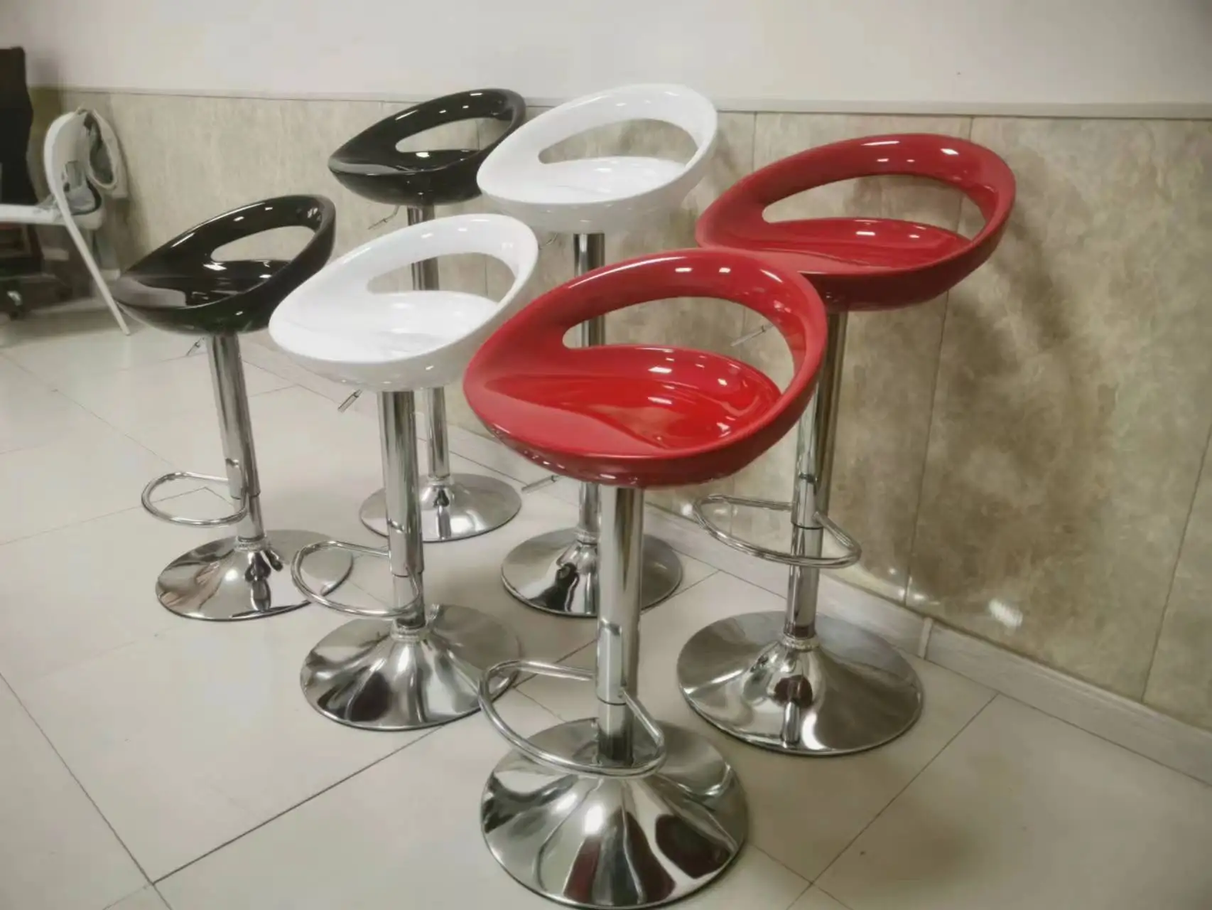 Wholesale Modern Steel Plastic High Adjustable Bar Stool