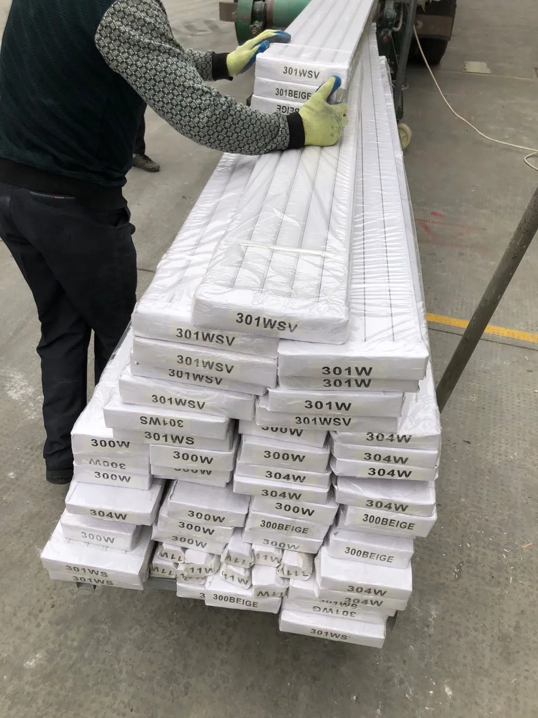 External Decorative False Ceiling Border Pvc Wall Covering Panels With ...