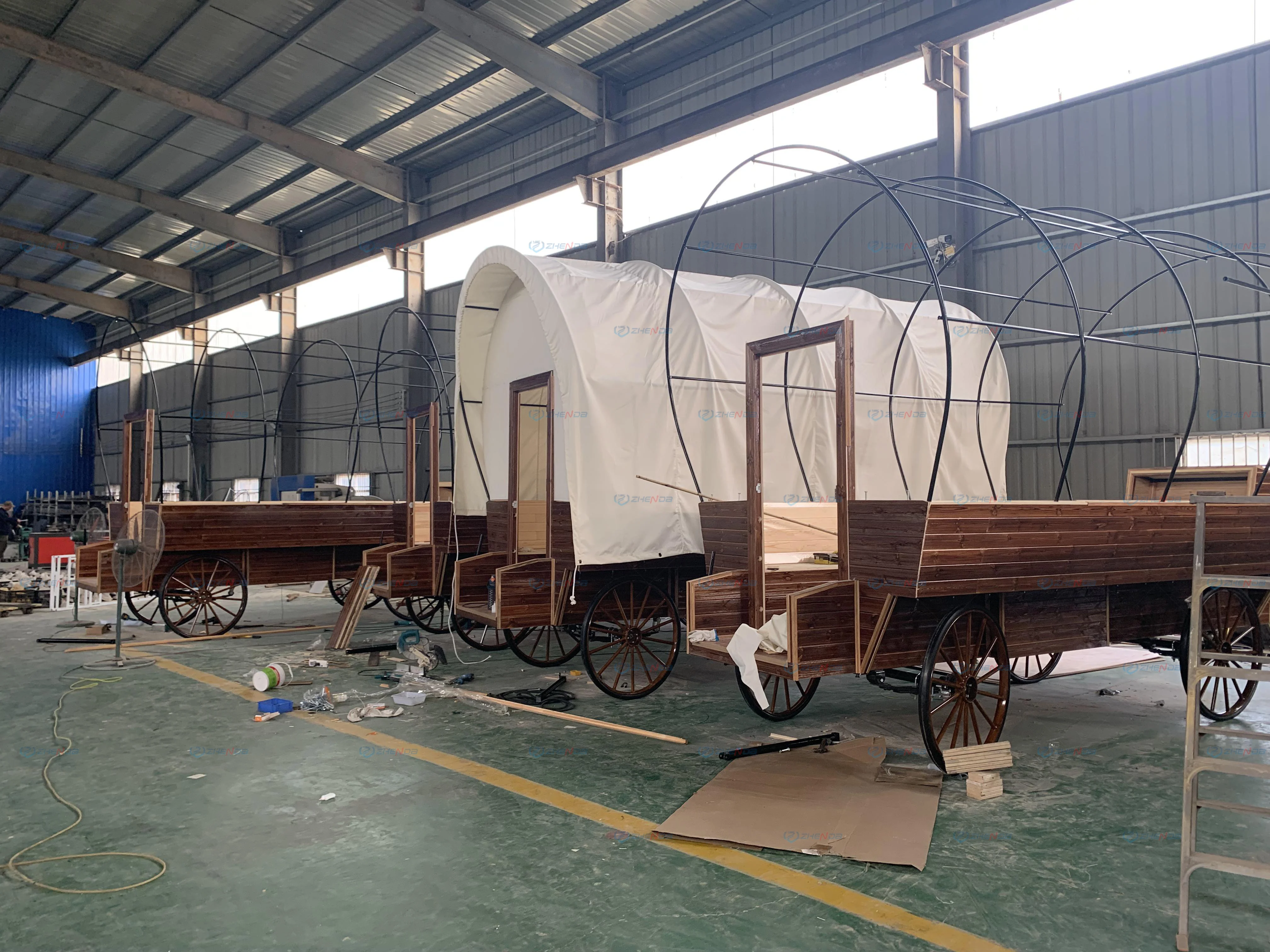 Vintage Carriage Tent Wooden with Ladder Glamping Tent for Hotel Resort ...