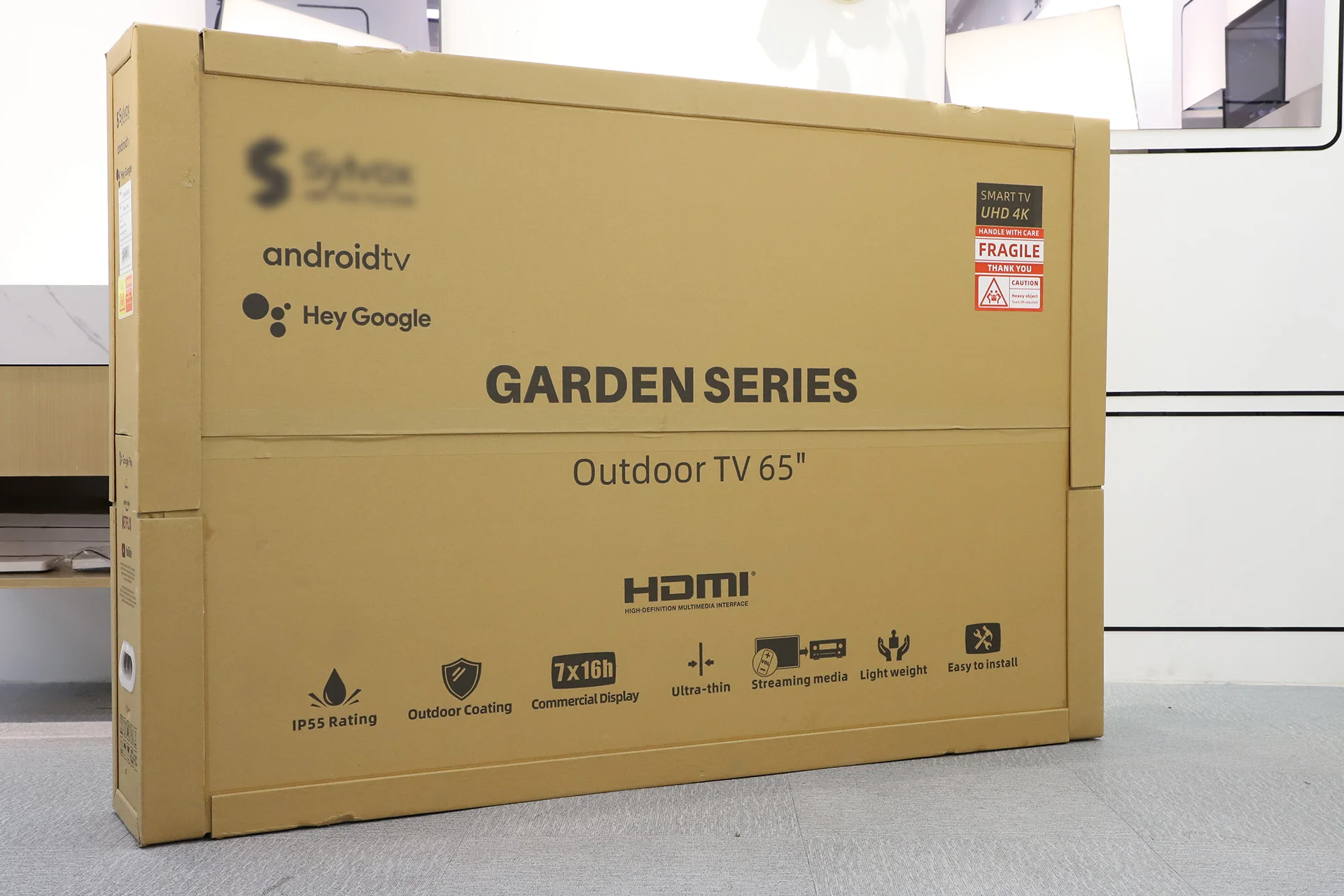 Exterior TV Wireless Outdoor TV IP65 2500nits 4k in Stock Become Our ...