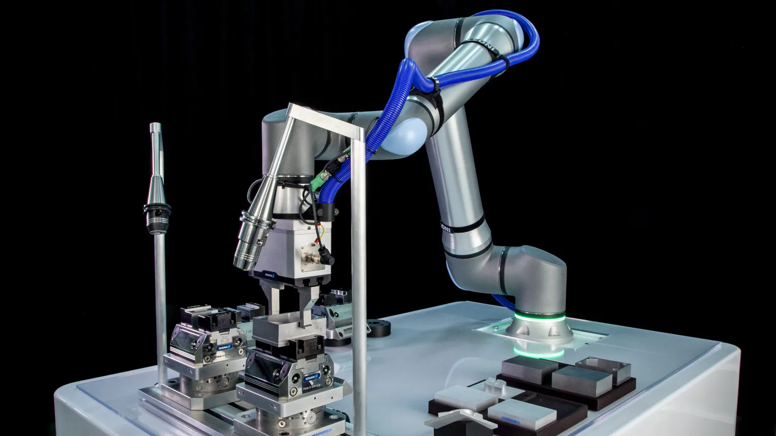 Universal Robot UR 20 Welding Cobot Arm with KEMPPI Welder & TBI Torch ...