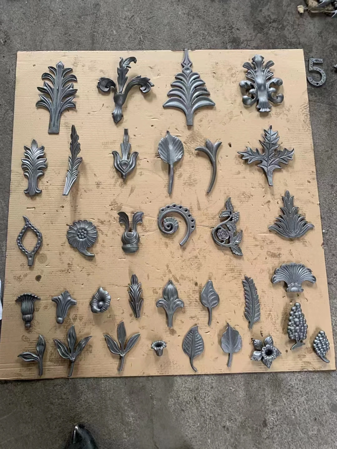 Wrought Iron Decorative Part and Cast Steel Leaves Flowers Ornaments ...