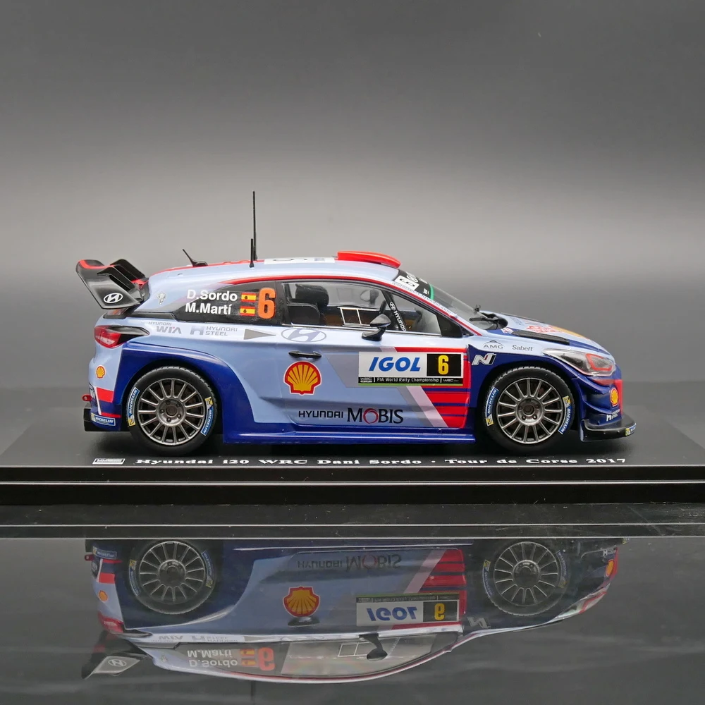 OEM Race Model Car 1/24 - Perfect for Collectors & Gifts