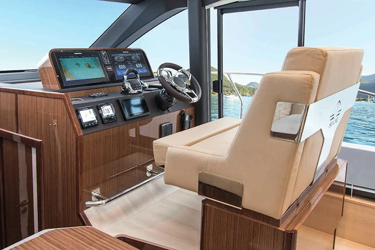 Fiberglass Aluminum Flybridge Yacht Luxury Boat with Outboard Motor for ...