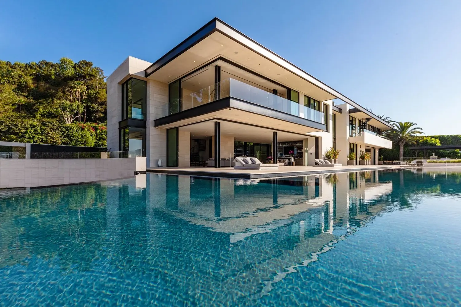 Modern Light Steel Prefabricated Residential Villas