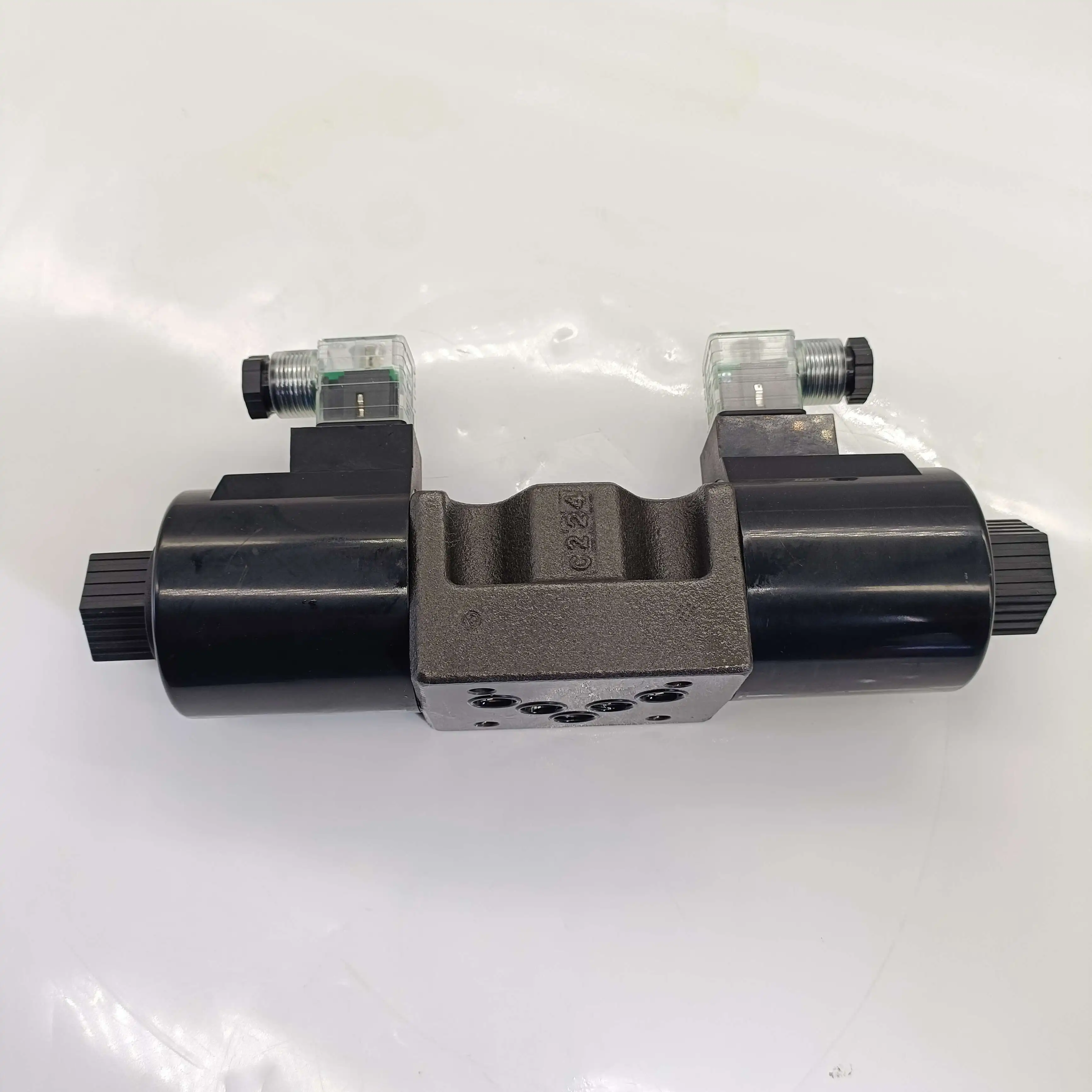 Solenoid Directional Valve Dsg-03 Series Dsg-03-3c60-r220-n1-50 Dsg-01 ...