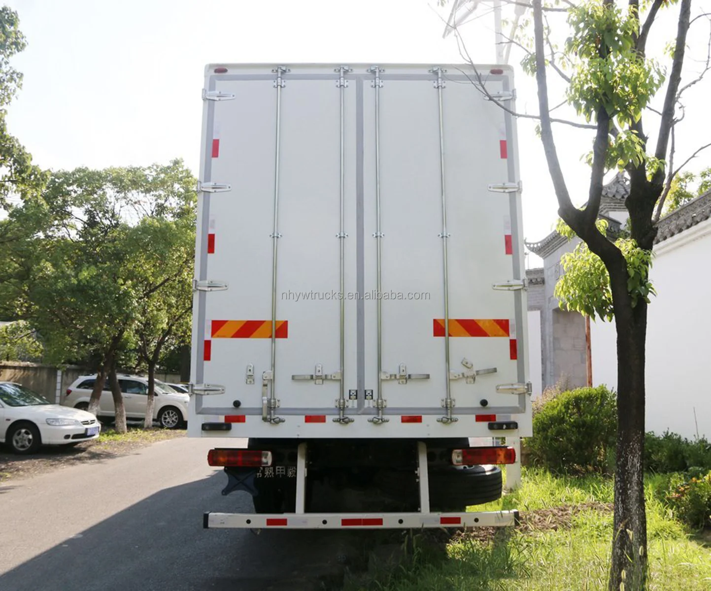 New Foton Auman Gtl 360 Hp 6x2 Van Amt Cargo Truck Foton Brand 6x2 Van ...