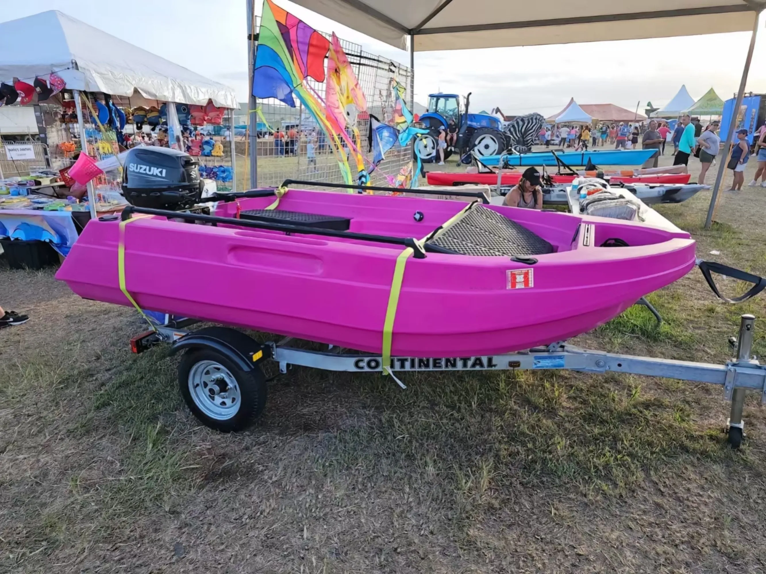 New Arrival 10ft 3.05m 3M Fishing Motorised Kayak Tuffy Boats