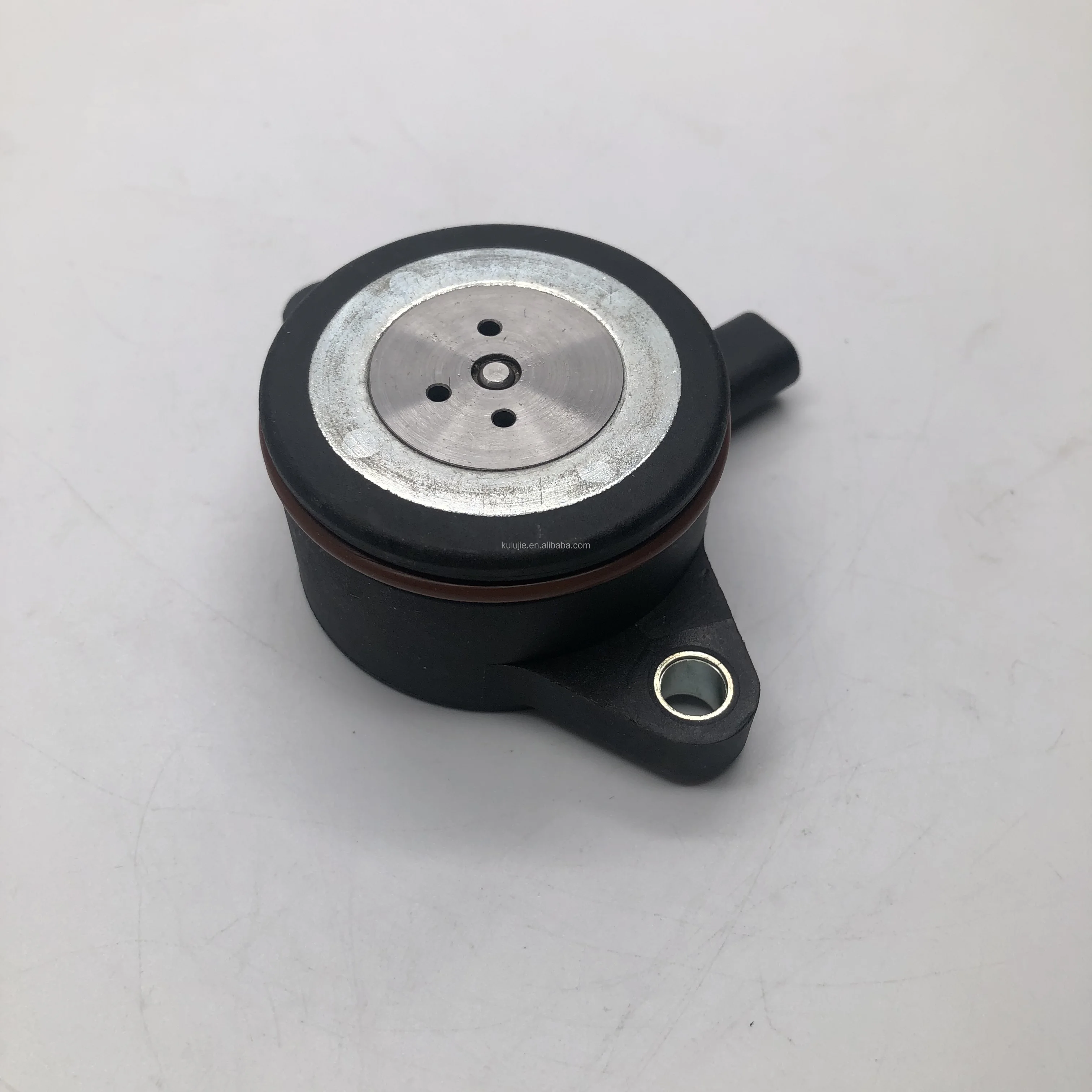 LR126832 Auto Parts - High-Quality VVT Solenoid for Land Rover