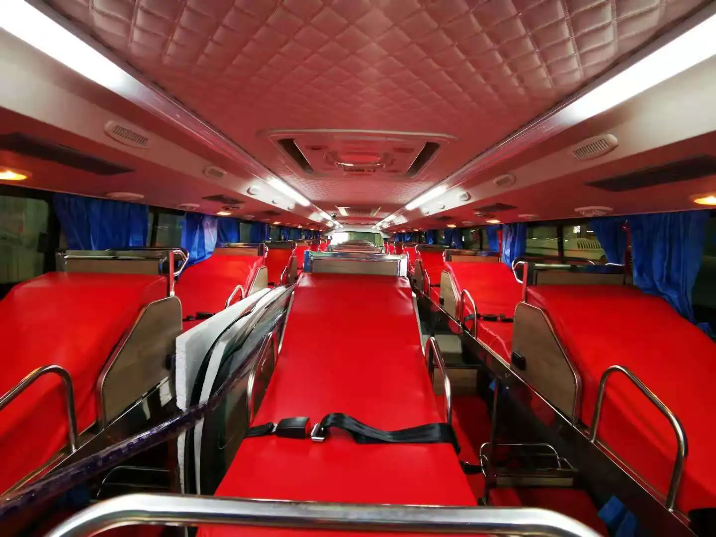 Luxury Sleeper Bus for Sale - 50 Seats, Euro 3 Emission
