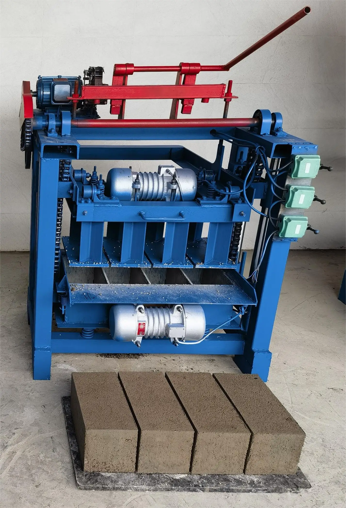 4-35 Environmentally Friendly Concrete Cement Brick Making Machine Low ...