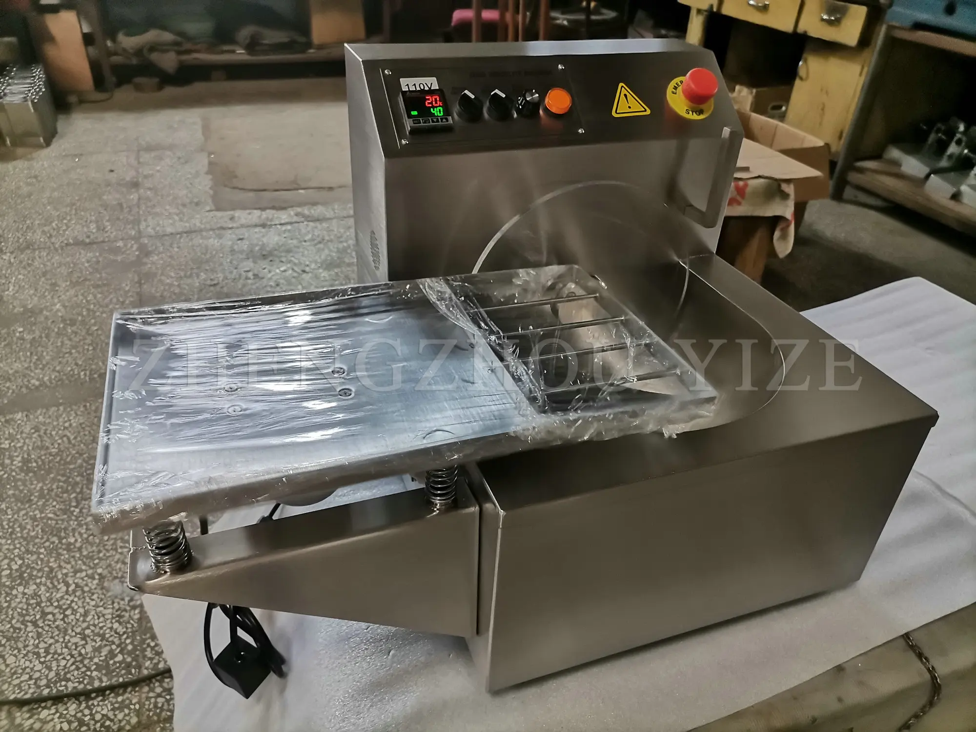 Commercial Chocolate Melting and Mixing Machine - YZQKL-08