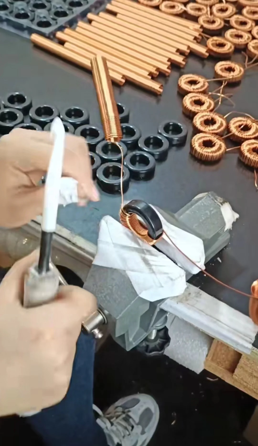 Iron Core Inductor Toroidal Choke Coil 10uh 22uh 33uh 100uh Toroidal ...