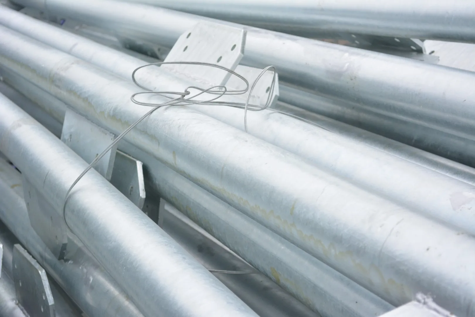 6m Galvanized Tube Pipe Steel Telecommunication Roof Tower Mobile Tower ...