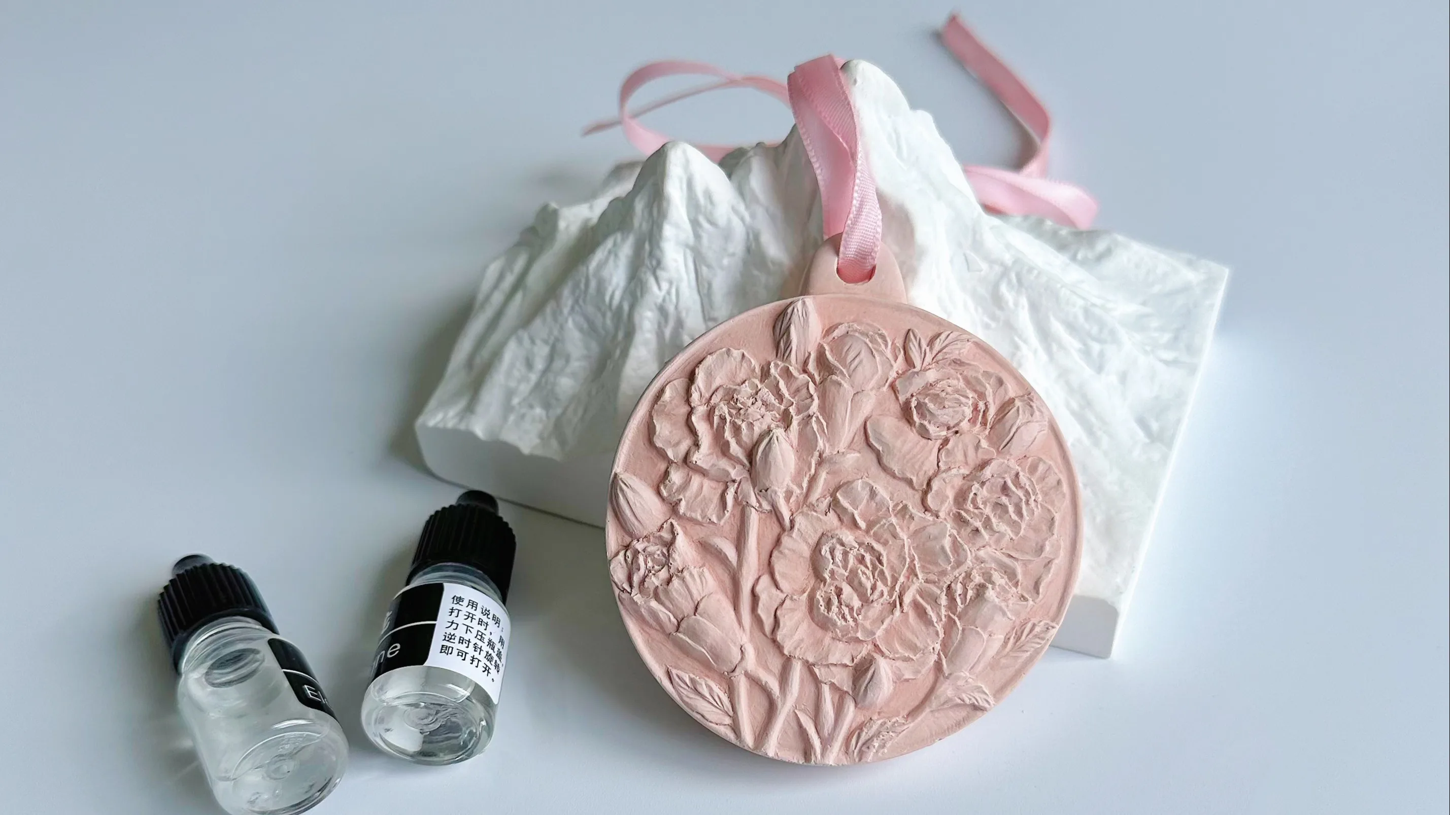 Aromatherapy Plaster Ceramic Home Wardrobe Aromatherapy Pendant Incense ...