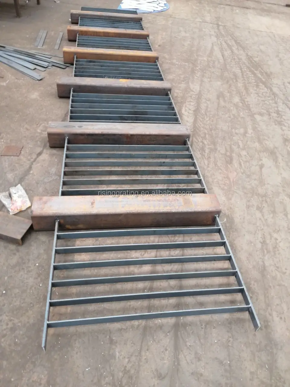 Galvanized Metal Stainless Steel Pipe Stair Railing Aluminium Guardrail ...