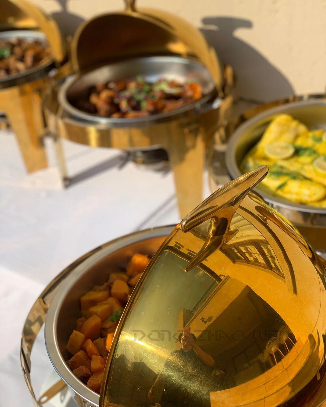 Decorating around Chafing Dishes - Buffet Style Solutions