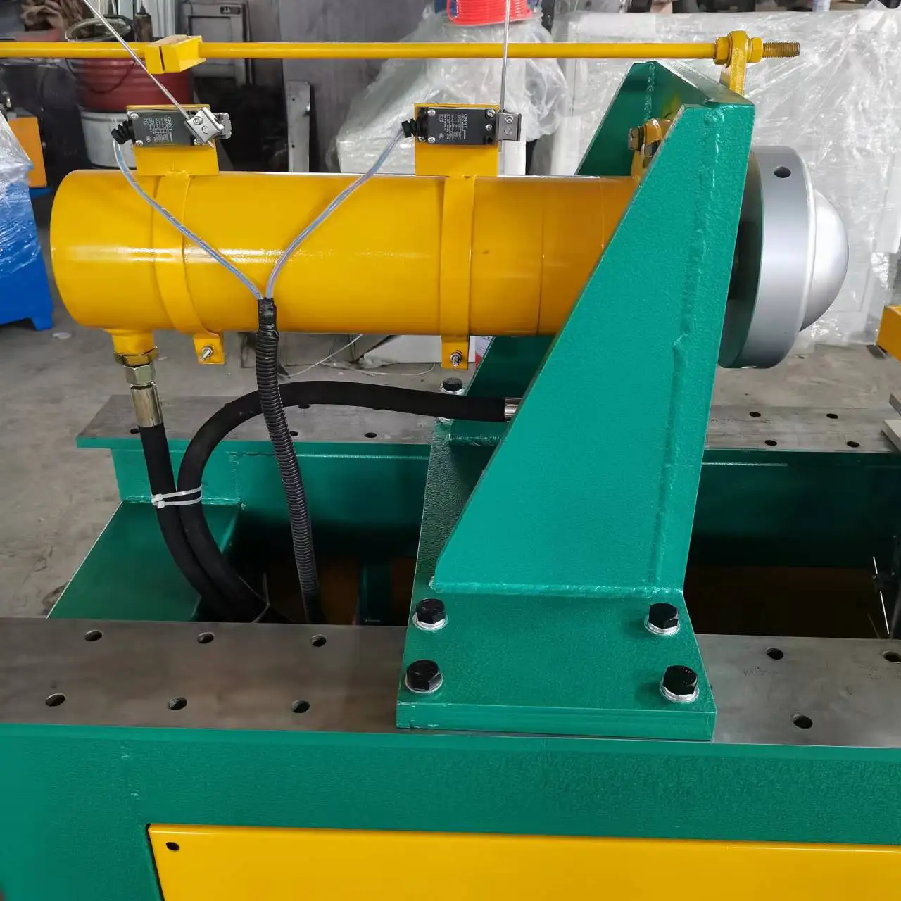 Factory Cost Fully Automatic Cng Cnc Seamless Cylinder Thread Screw ...