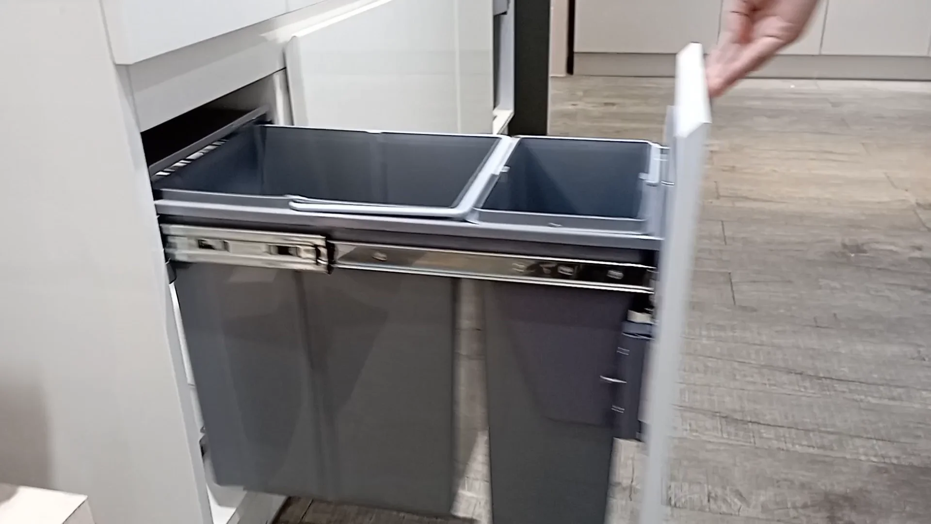 Easy To Install Plastic Cabinet Kitchen Dustbin - Buy Dustbin,Kitchen ...