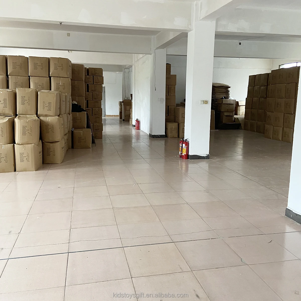 250pcs Red Rubber Bouncy Balls - Perfect for Kids Parties