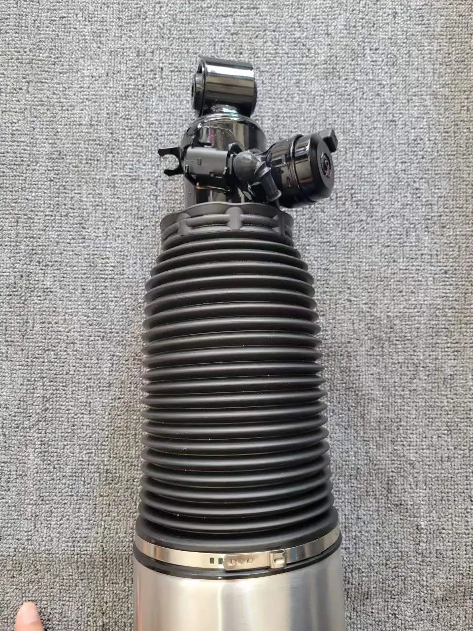 Air Suspension For Audi Q7 Shock Absorber Rear 7l5616020d 7l8616020c ...