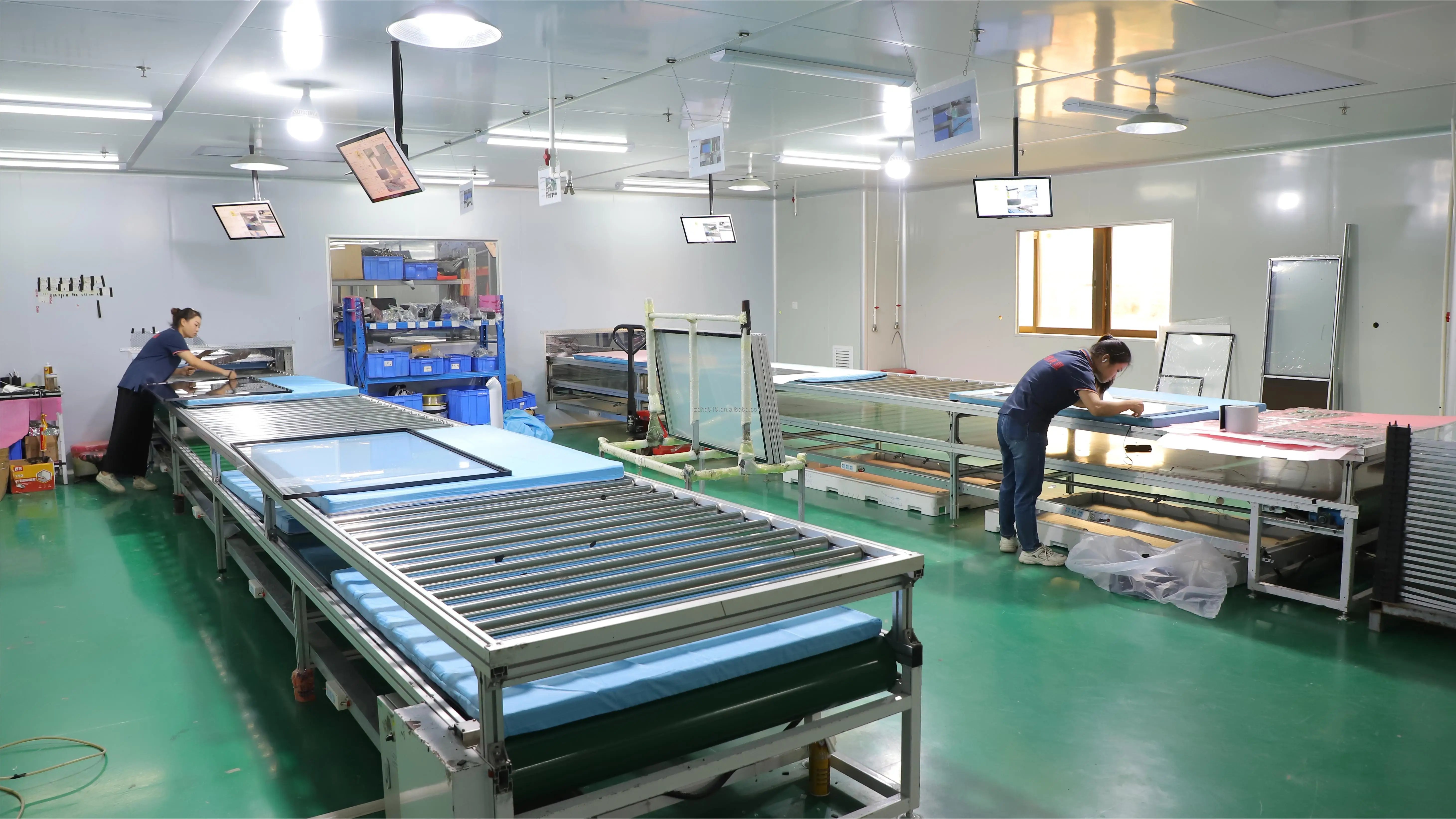 Indoor Standing 50- Inch Digital Signage Split-screen Interactive ...