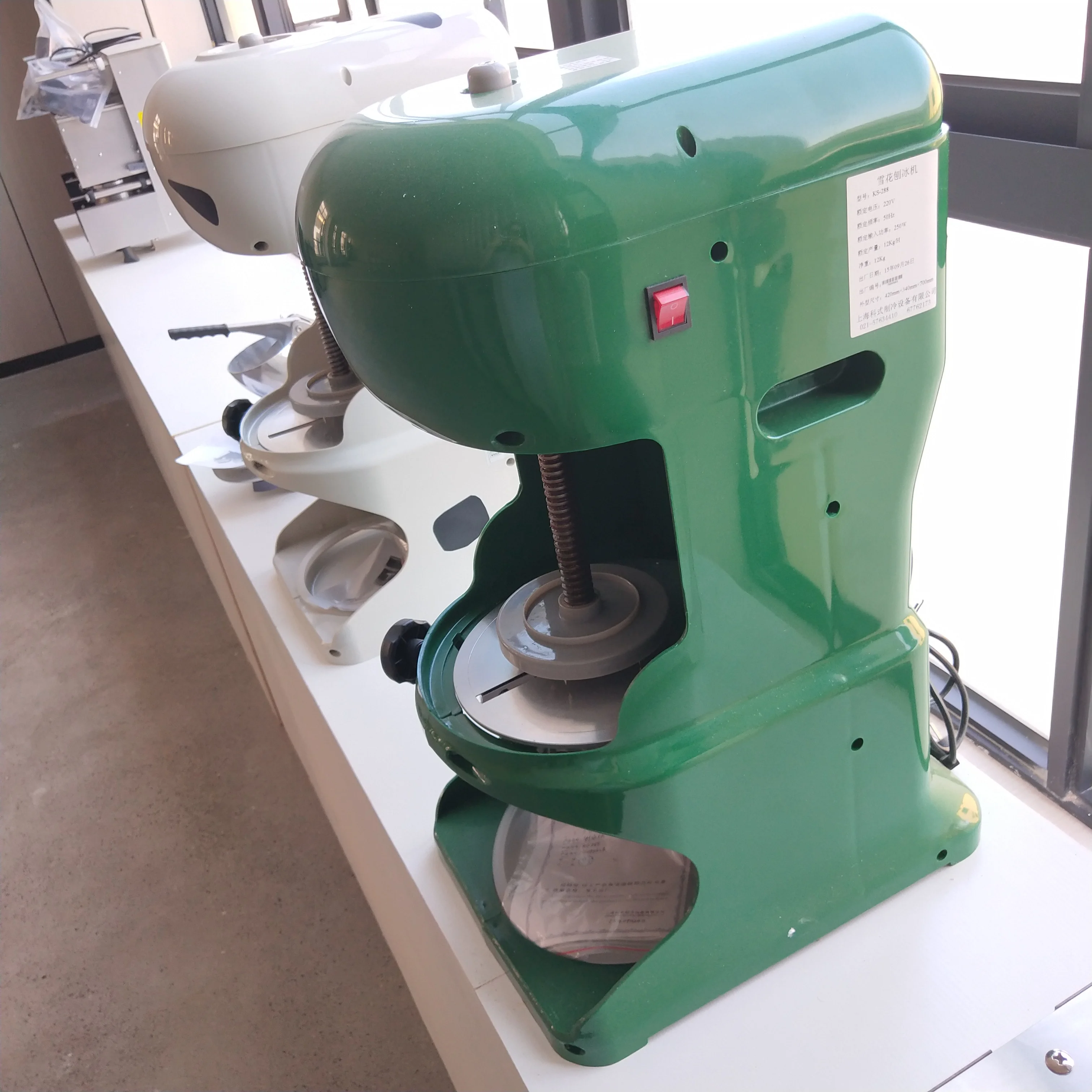 Pure Icicle Can Be Shaved Not Only Ice with Milk Component Ice Shave ...