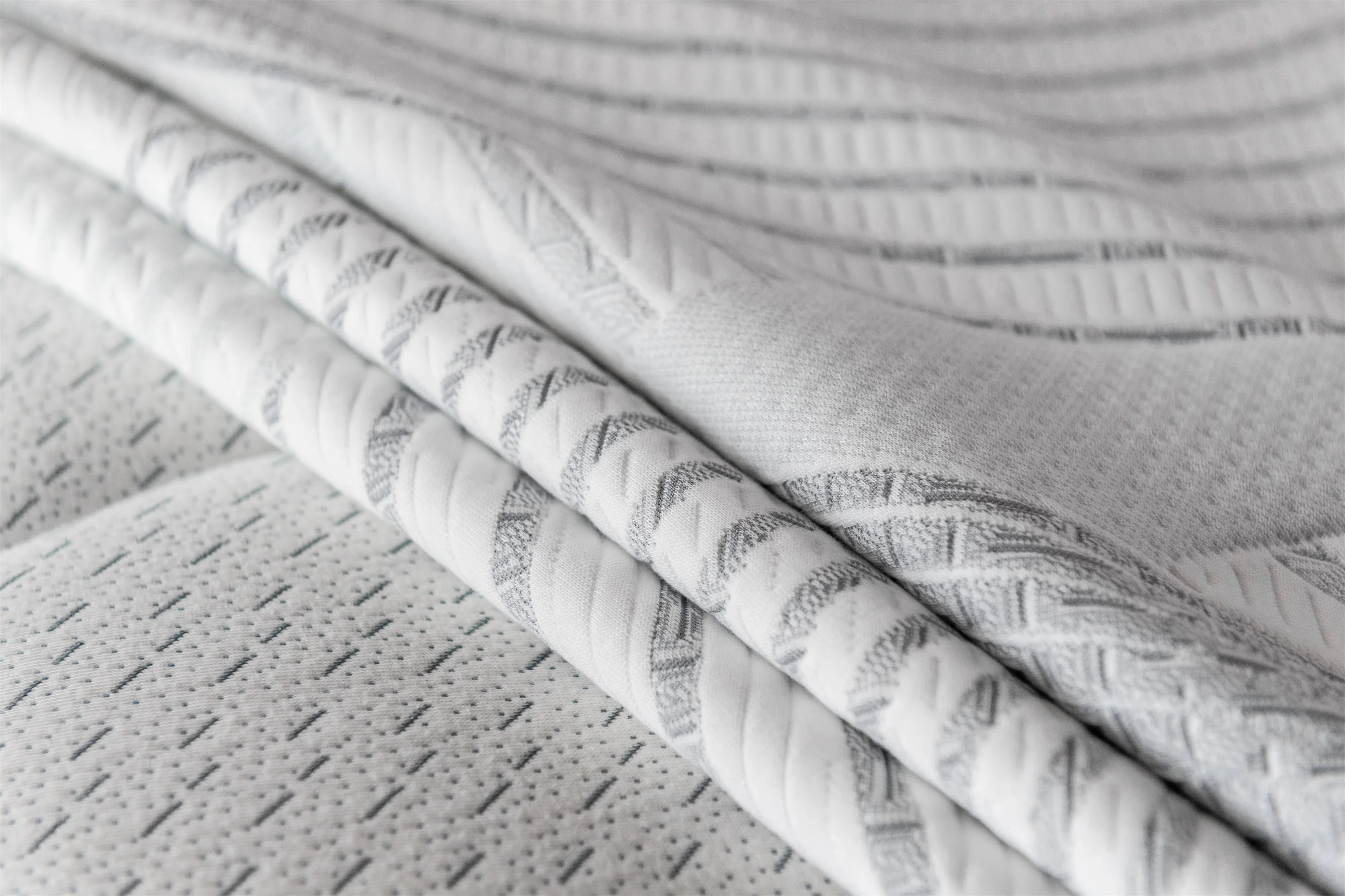 Breathable 100% Polyester Mattresses Ticking Fabric Knitted Mattress ...