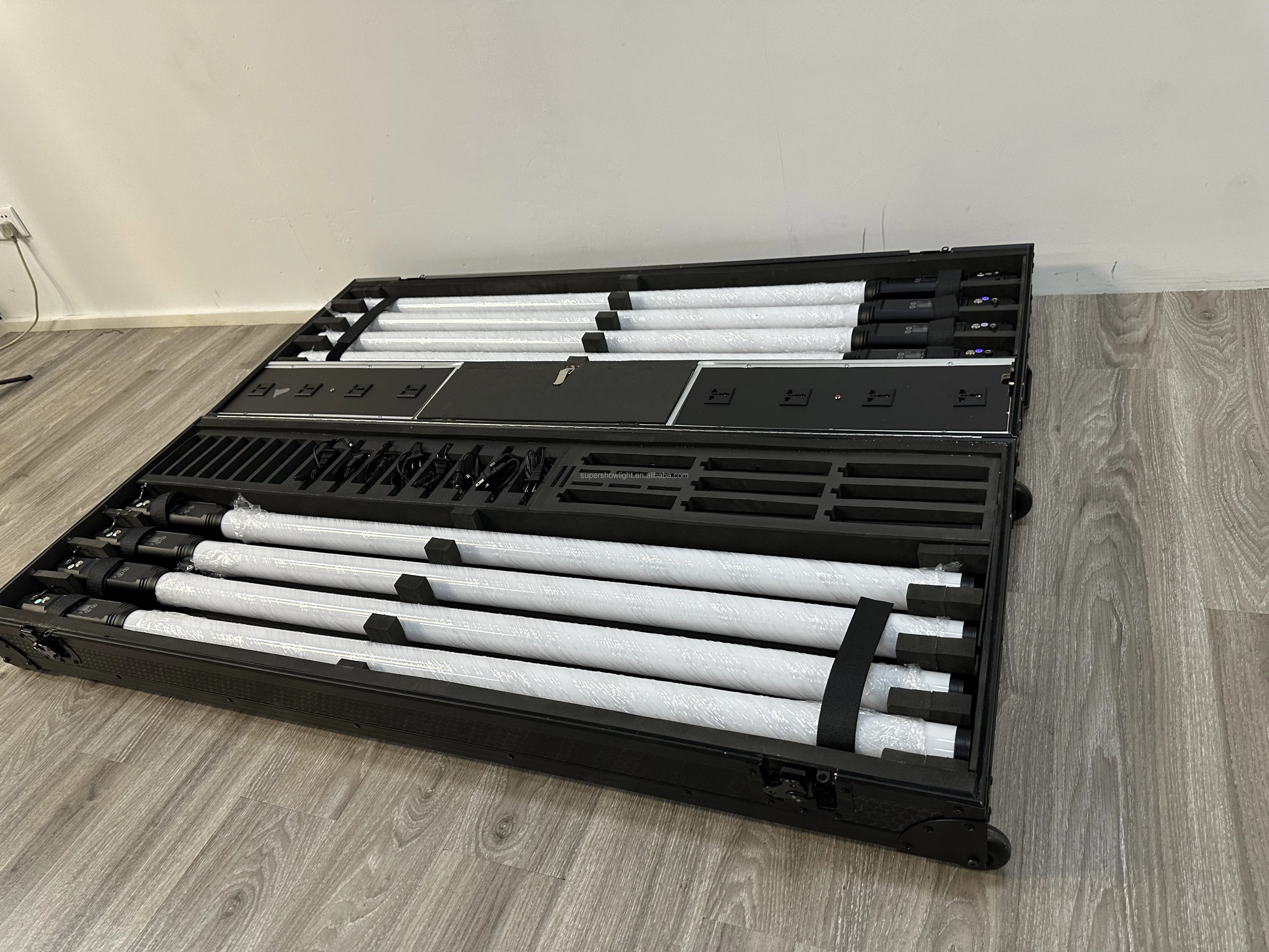 Astera Titan Led Tube 8xfp1 72w Battery Operated Titan Tubes Light Full ...